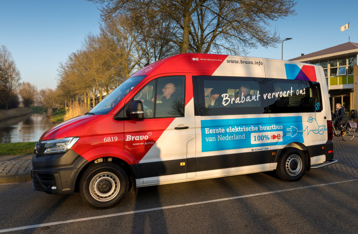 De eerste volledig elektrische buurtbus van Nederland rijdt in Brabant ...